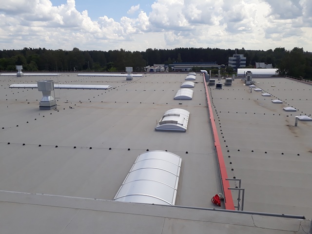 Smoke extraction hatches | Flat-roof windows | Smoke extraction systems ...